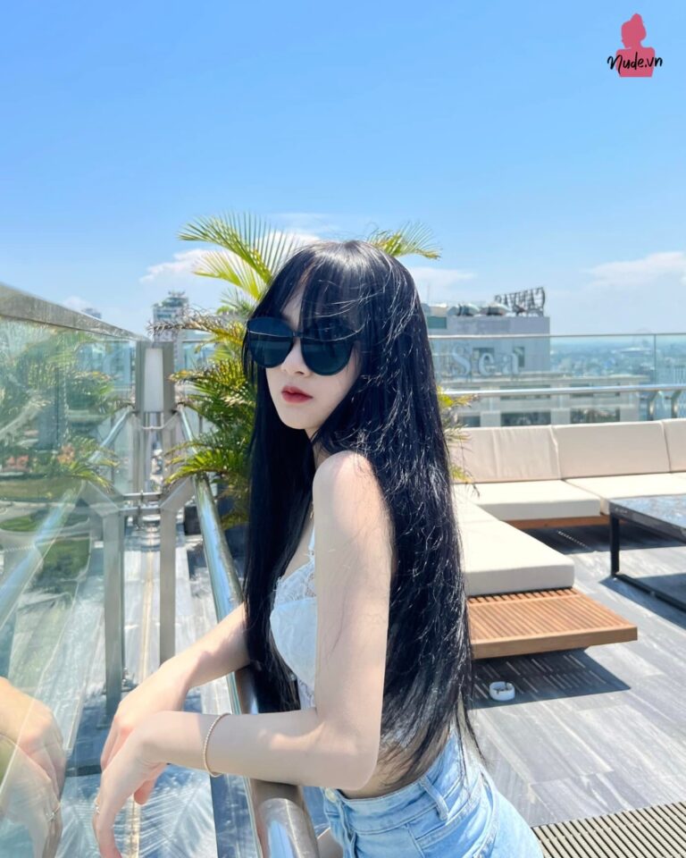 Thánh nữ Bida Gấm Kami: Hot TikToker 10x xinh đẹp lộ clip nóng - #NUDEVN